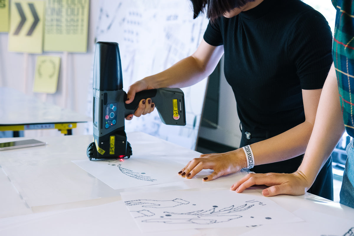 Rent our Print Gun (EBS-260 Handjet) – Forward Creatives GmbH